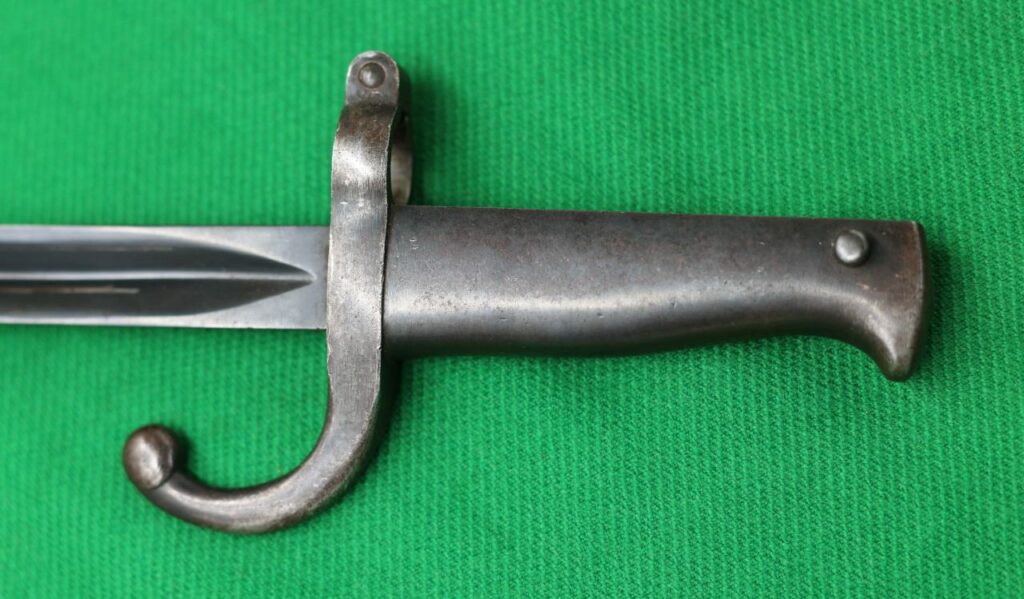 Manceaux experitemntal steel hilt - Bayonets of the World